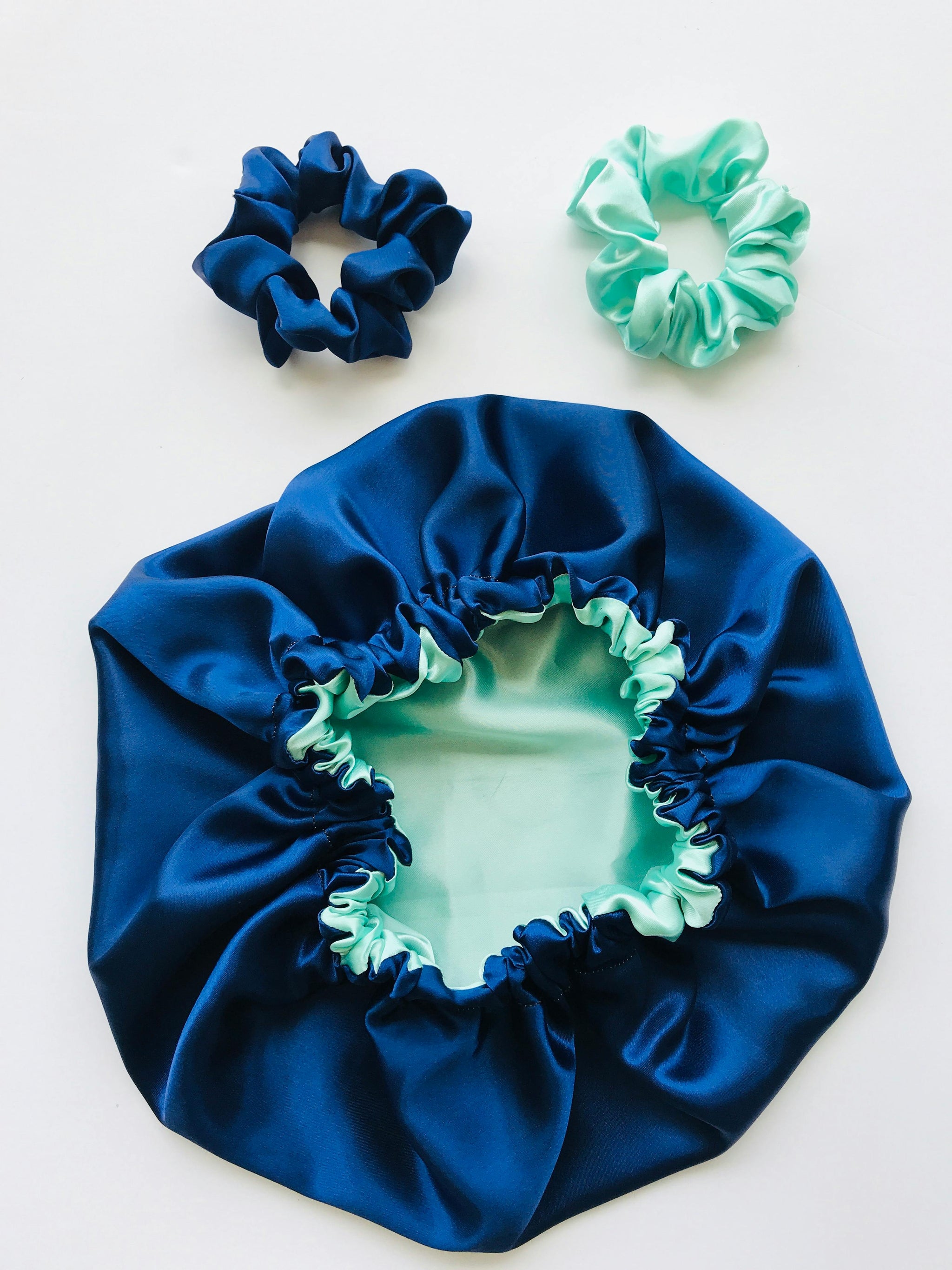 How Silk Bonnets Promote Hair Growth Through Length Retention